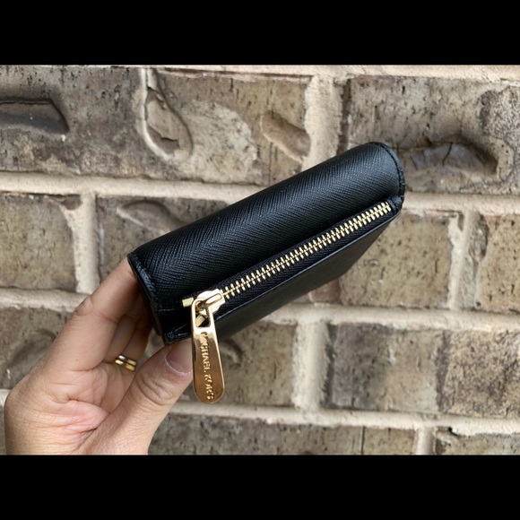Michael Kors | Bags | Michael Kors Flap Card Holder Mini Wallet Black ...